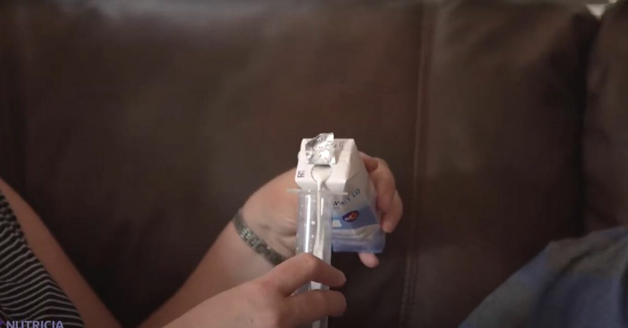 Using a Ketogenic Diet Formula with a Feeding Tube | KetoCal